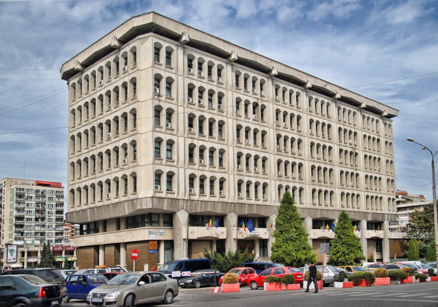 EXCLUSIV! EL va fi noul PREFECT al Argesului, iar EA va fi SUBPREFECT ...